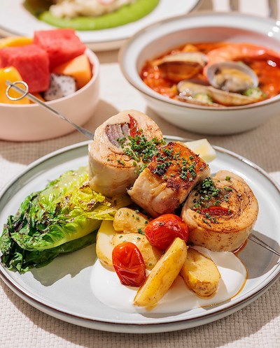 Sky22 Menus: A La Carte, Semi-Buffet Lunch, Seasonal